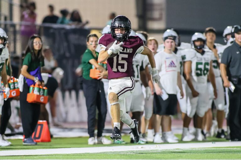 Pearland wins season opener 45-41 in a nail-biter - Pearland Oilers ...